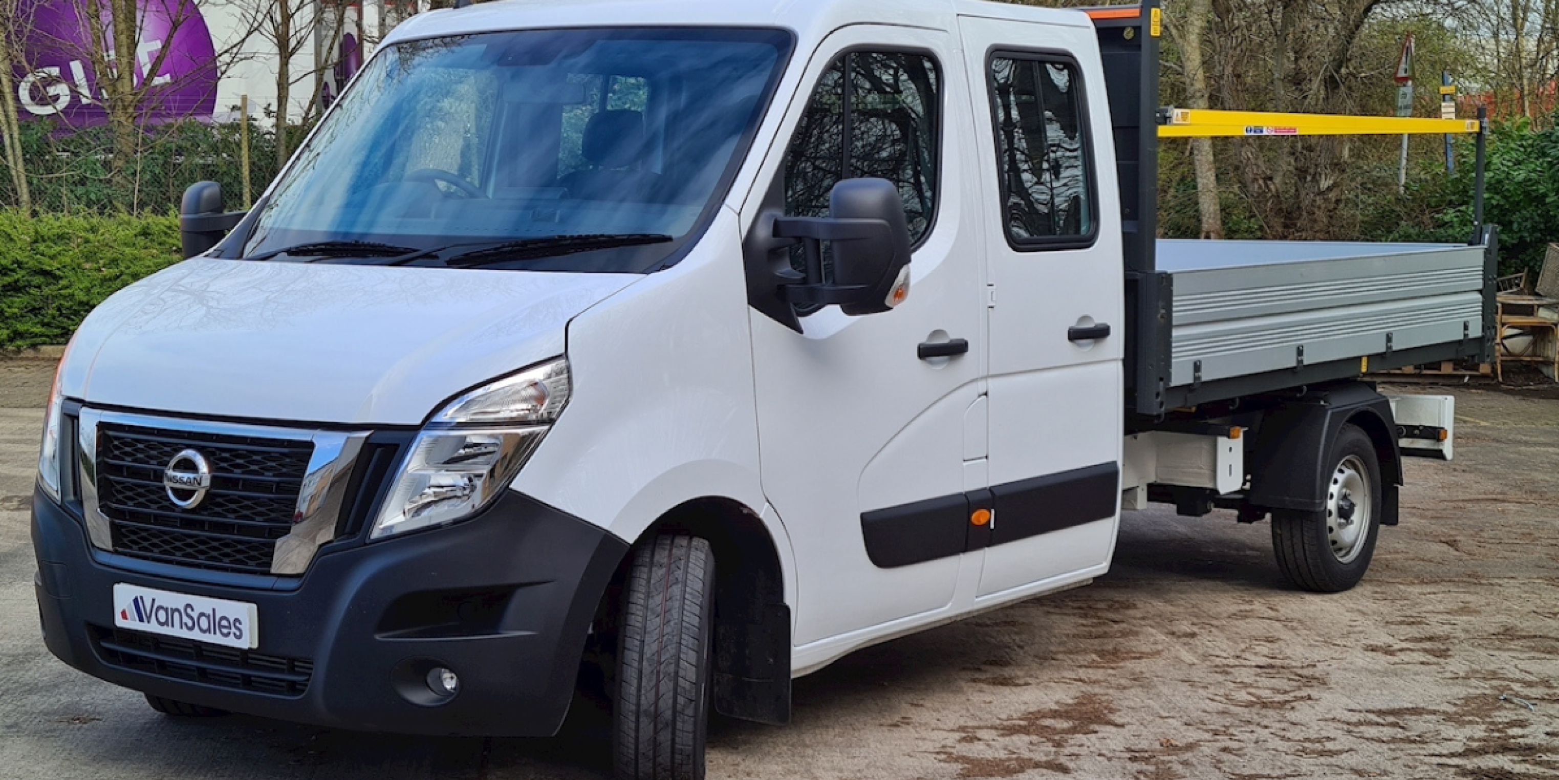 What is a Tipper Van? | Van Sales UK | Vanaways